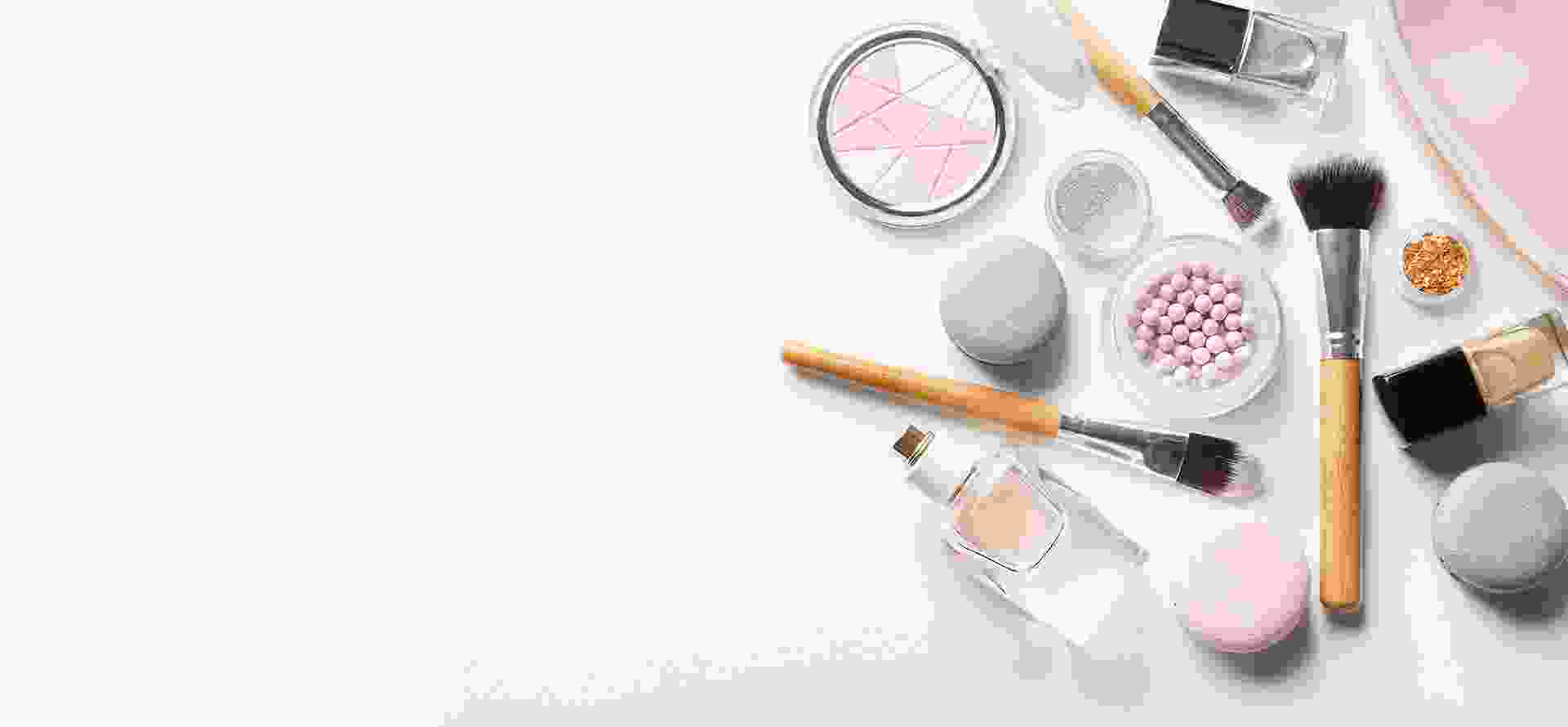 about-img | UNI Makeup